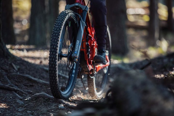 Review: CushCore Pro Inserts allow crazy low tire pressures for more grip, less fatigue - Bikerumor