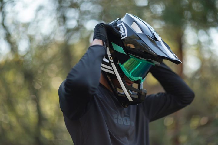 100% Gen 2 MTB Goggles get expansive field of view for Racecraft ...