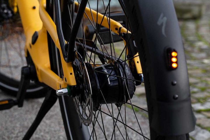 Updated: Specialized Como SL powers up low maintenance urban ebike joy ...