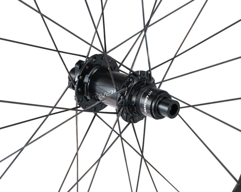 Roval Traverse Alloy enduro wheel $650, just 70g over carbon - Bikerumor