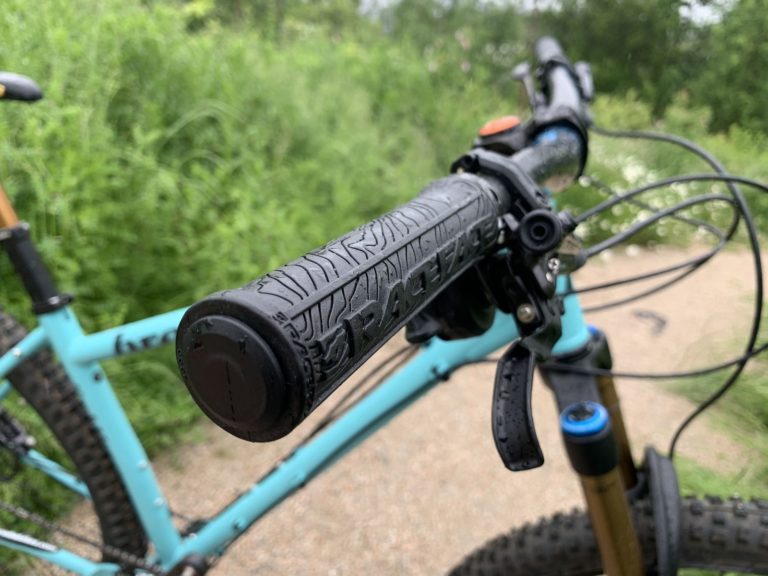 Best Mountain Bike Grips – Find the right MTB grip to smooth out your ...