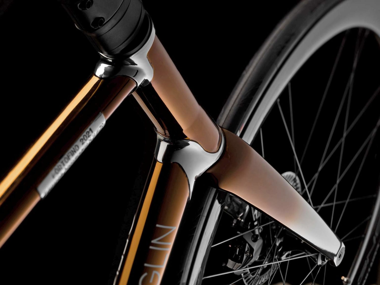 Battaglin Portofino adds full internal routing to lugged road bike ...