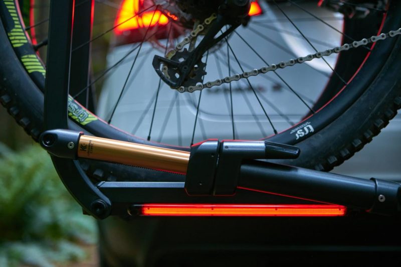 New Kuat Piston Pro X Hitch Rack gets Kashima Coat, OneTap Hydro Arms ...