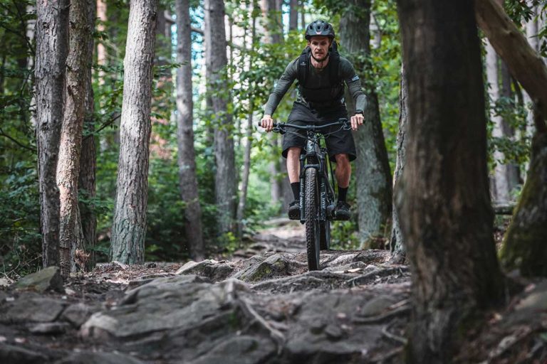 FOX AWL fork is a stiffer 34mm stanchion fork with all the mounts for ...