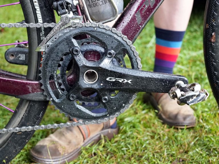 Pro Bike Check: Gordon Wadsworth's "Sinnamon" Pivot Vault gravel race ...