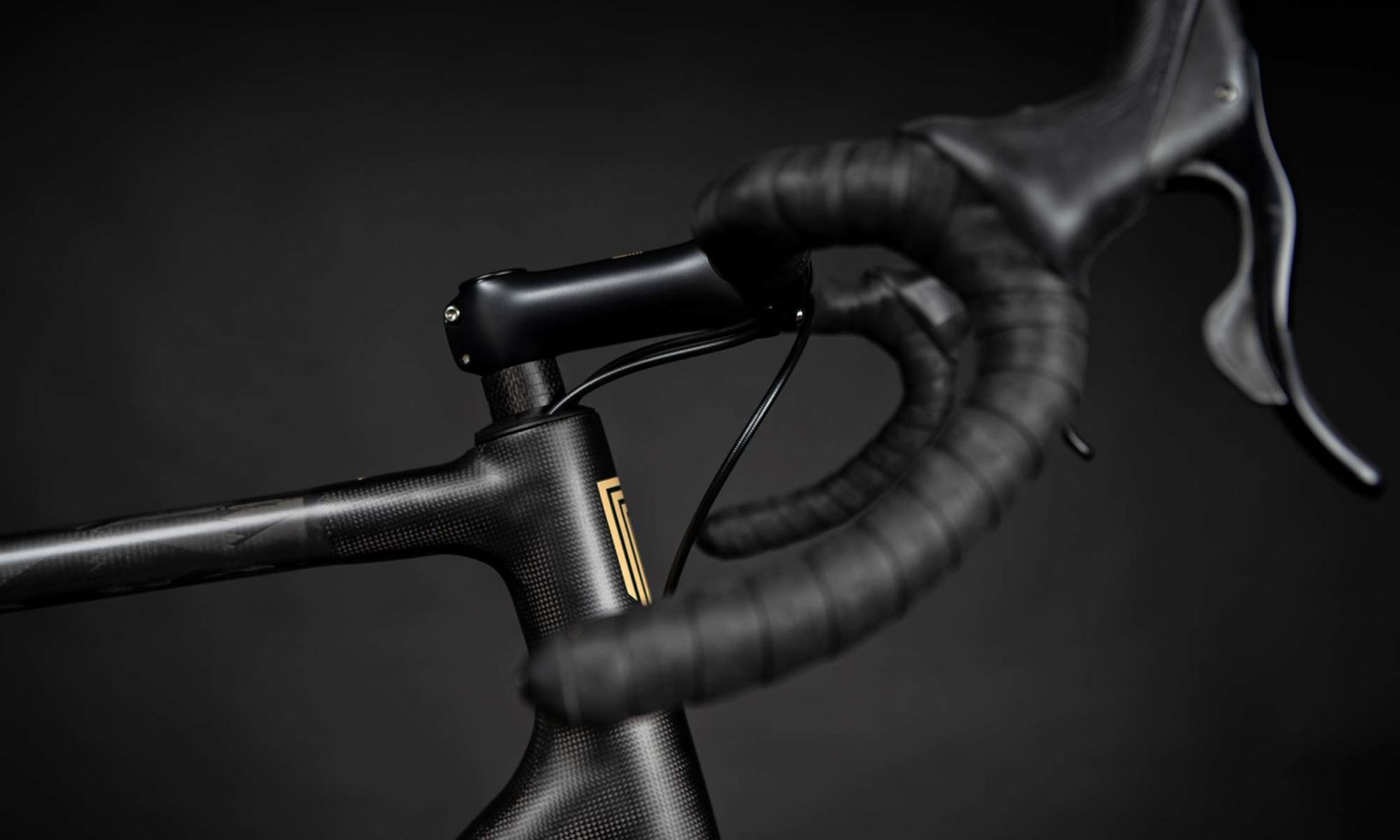 Festka Scout custom carbon adventure gravel bike - Bikerumor