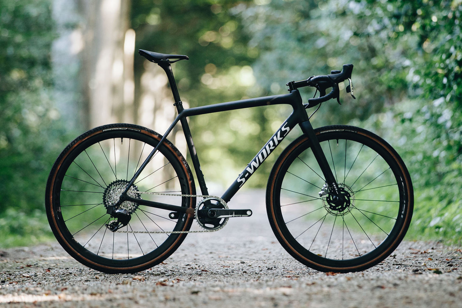 All-new Specialized Crux goes full gas on gravel racing w/ 725g frame ...