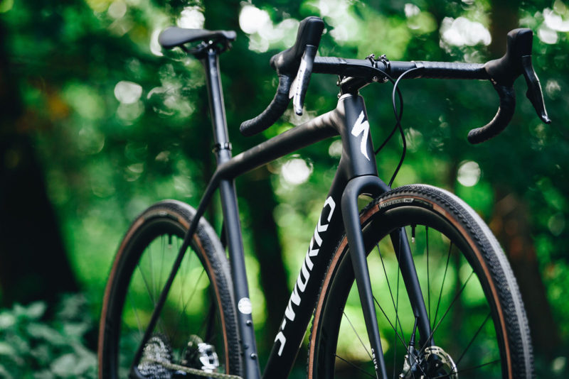All-new Specialized Crux goes full gas on gravel racing w/ 725g frame ...