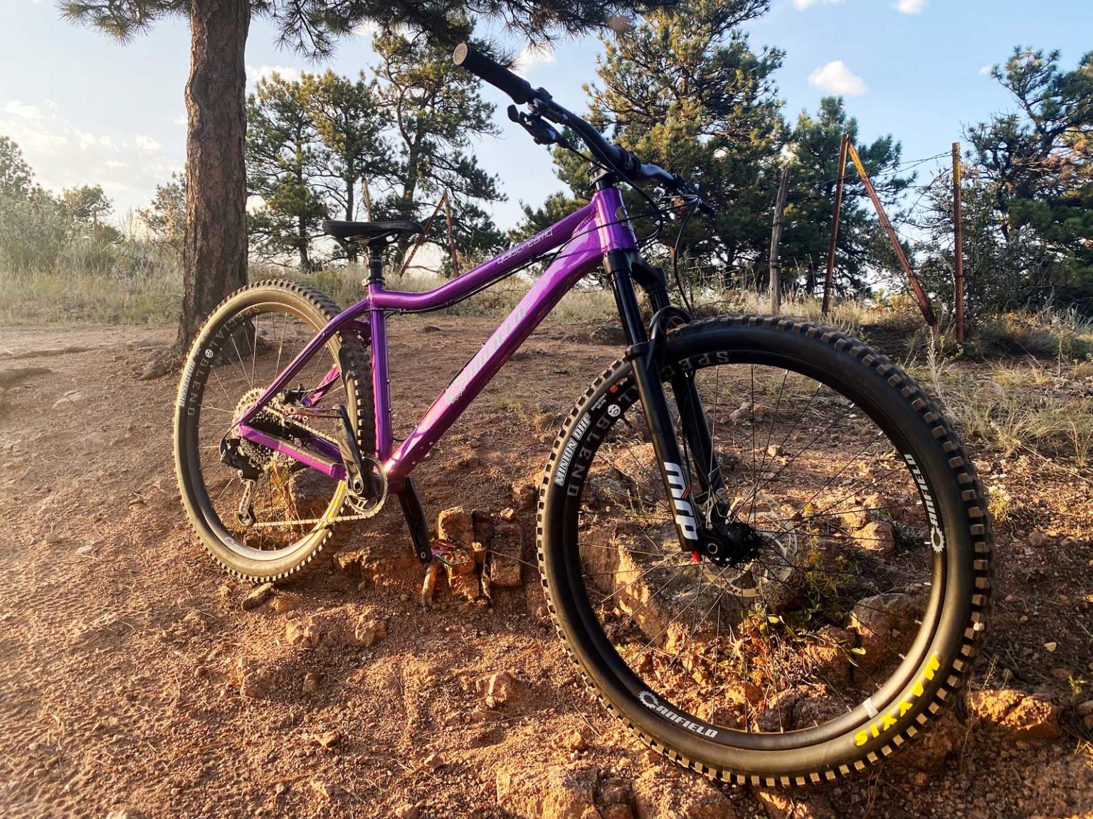 Canfield Yelli Screamy 29er enters 3rd generation with longer, slacker ...