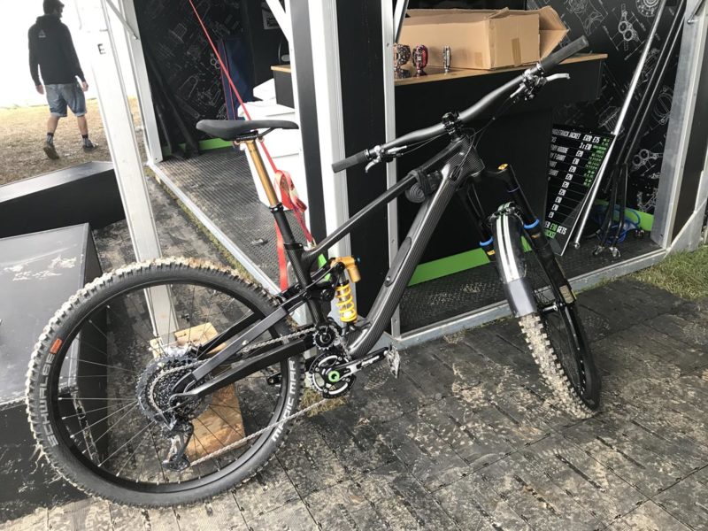 Spotted: Hope Bikes High Pivot Prototype Enduro Bike + New Hope Tech 4 ...