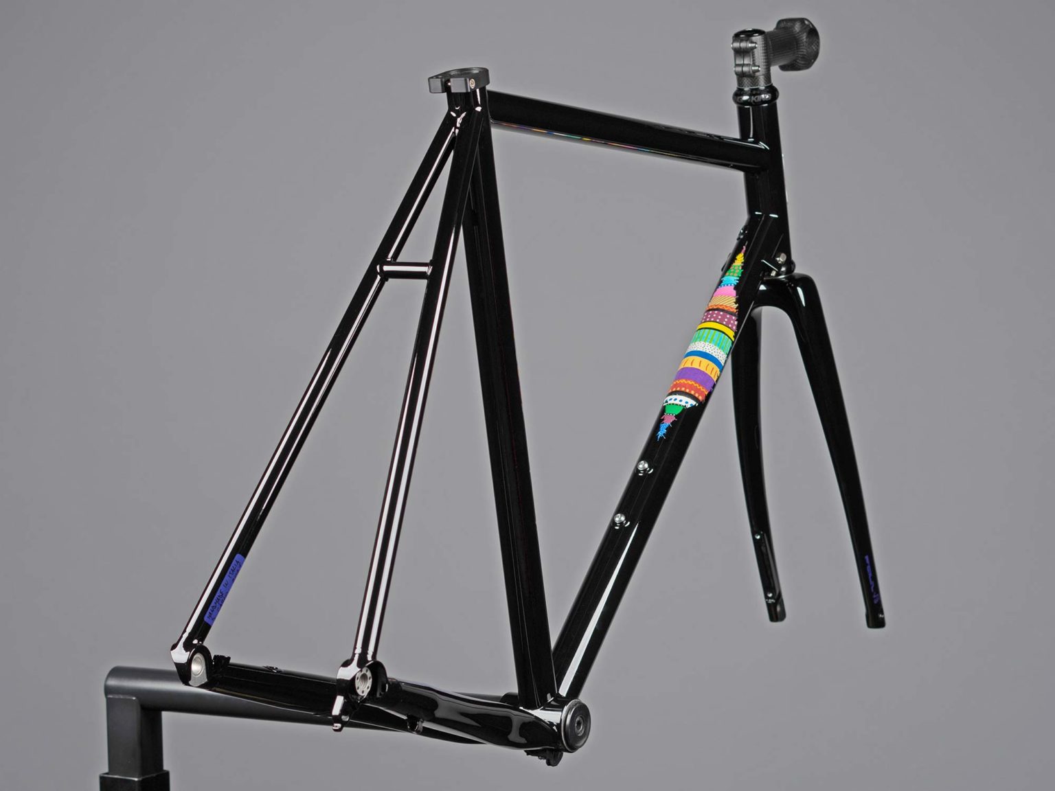 Pegoretti adds Disc Brakes for modern classic steel road bikes - Bikerumor