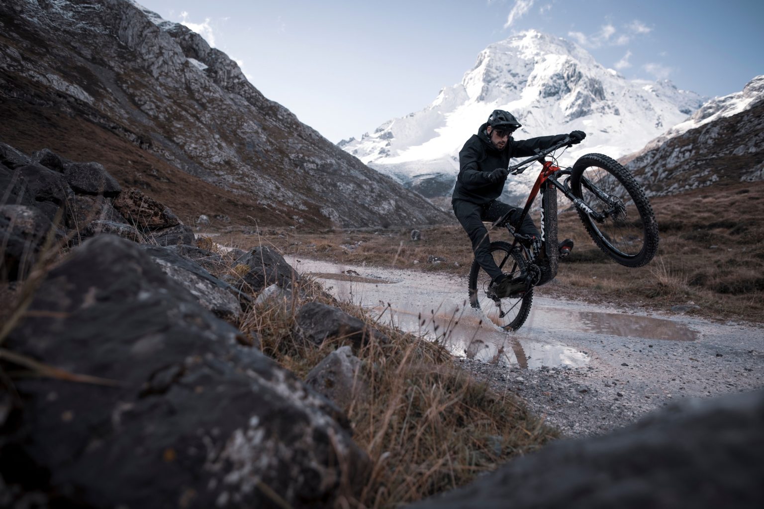 MMR Rounds out year of releases with new X-Bolt full-suspension E-MTB ...