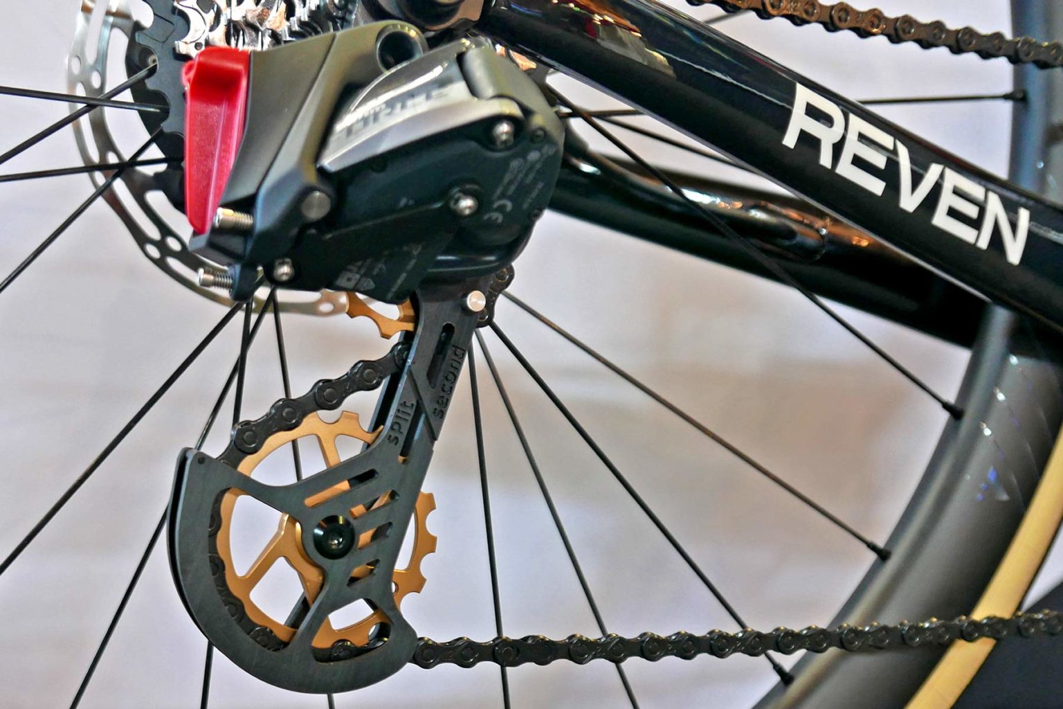Split Second affordable ceramic pulley upgrades, pro lubes - Bikerumor