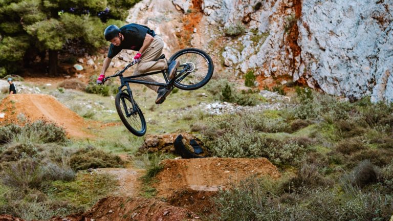 Call the shots with the new Propain Trickshot dirt jumper - Bikerumor