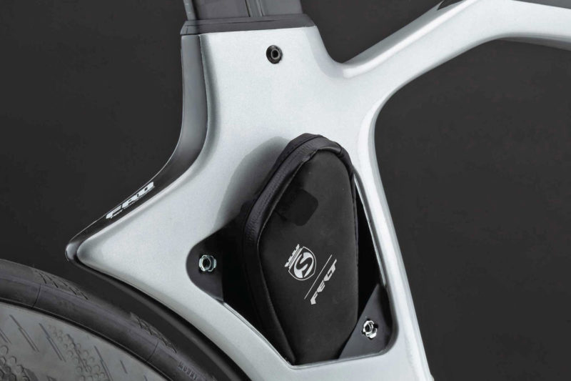 Felt IA 2.0 shapes curvy Integrated Aero carbon triathlon bike - Bikerumor