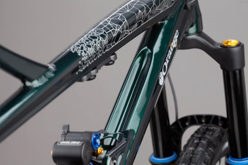 Orange Switch 7 gets STRANGE Power Linkage for faster EWS Racing ...