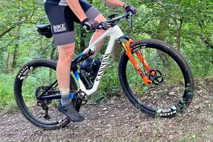 Canyon Lux World Cup carbon XC bike is lighter & slacker! - Bikerumor
