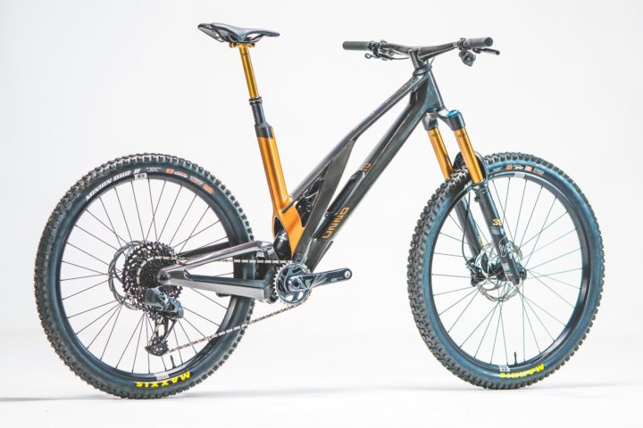 2022 Unno Burn is a VPP-driven 160mm travel mixed-wheel MTB with frame ...