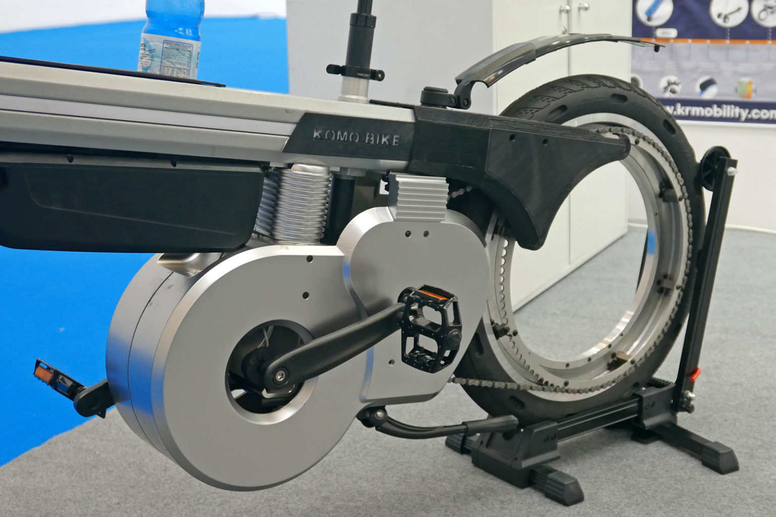 Eurobike Concept bikes: Recycled plastic, hydrogen & hubless - Bikerumor