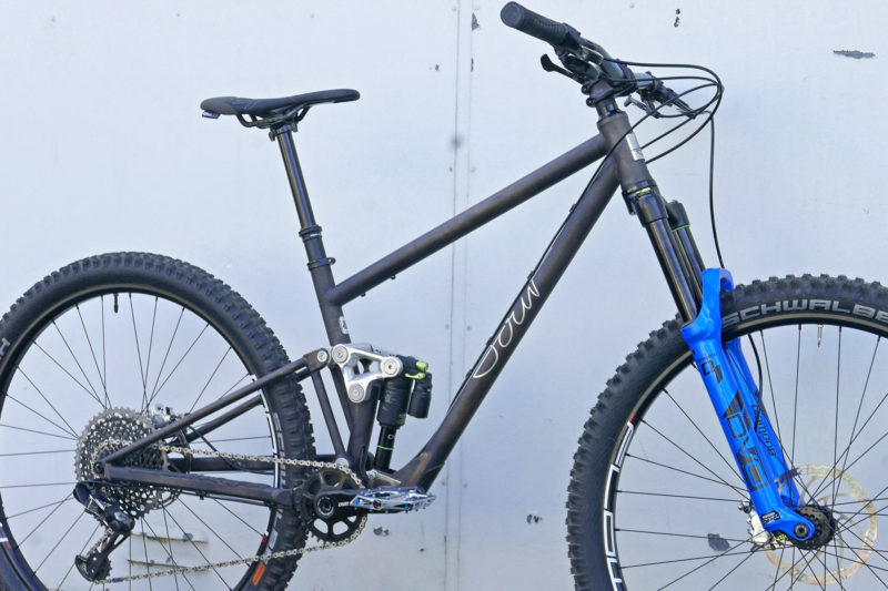Sour steel Double Choc enduro & Cybercrank prototypes - Bikerumor