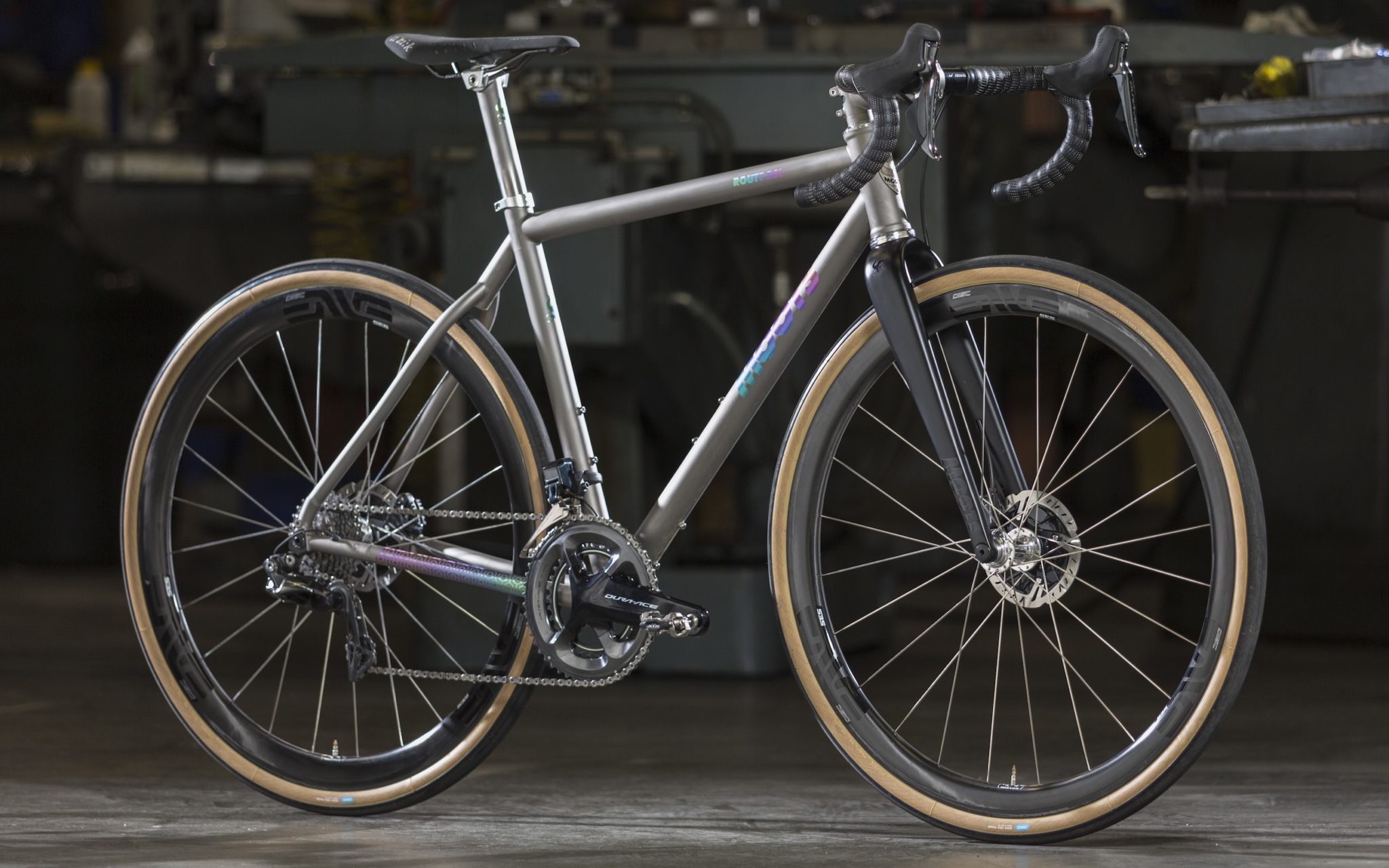 Moots nails the Apex with new titanium frame finishes to honor its past ...