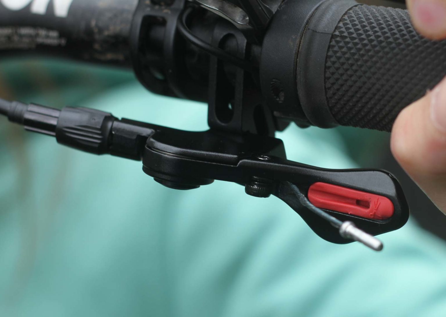 First Look: OneUp V3 Dropper Remote is Customizable, Cheaper & Easier ...