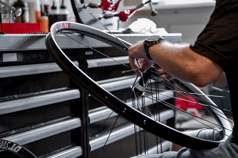 DT Swiss FR 541 reshapes lighter, tougher alloy DH MTB rim - Bikerumor