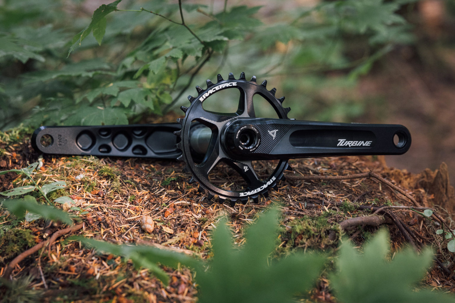 New Race Face Turbine Crankset goes narrower & lighter - Bikerumor