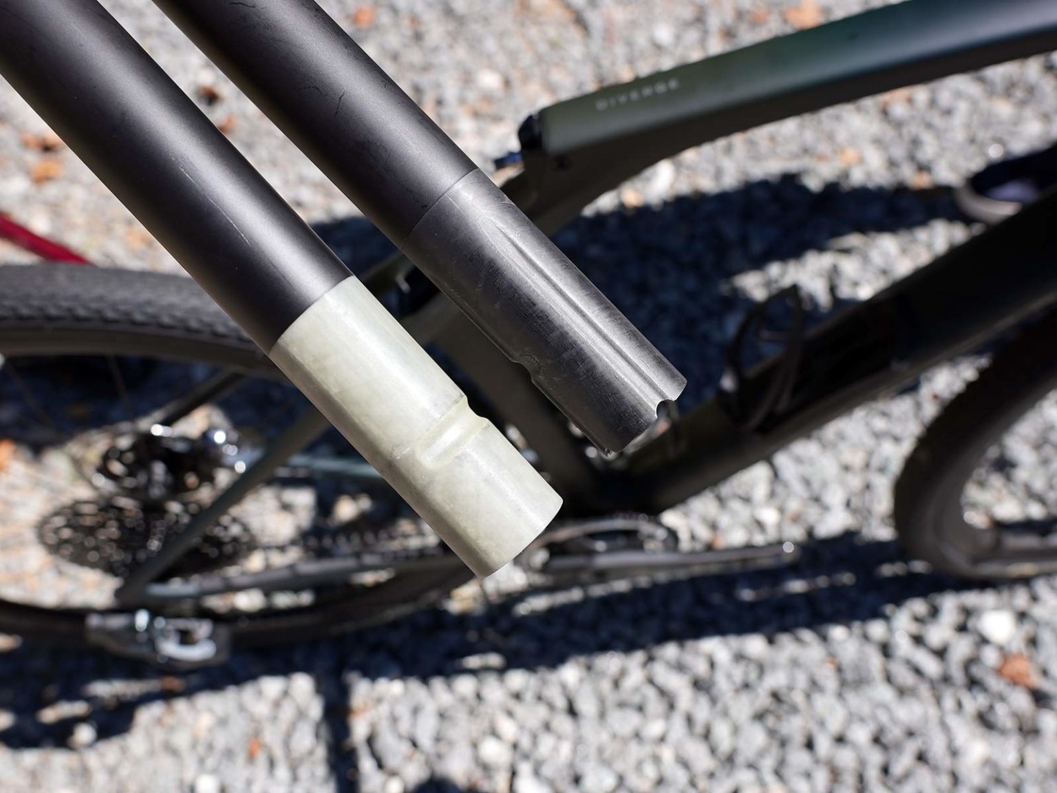 Wild new Specialized Diverge suspends the rider with fully damped rear ...