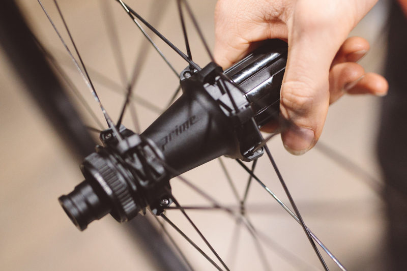 Prime Primavera ultralight affordable aero carbon road wheels - Bikerumor