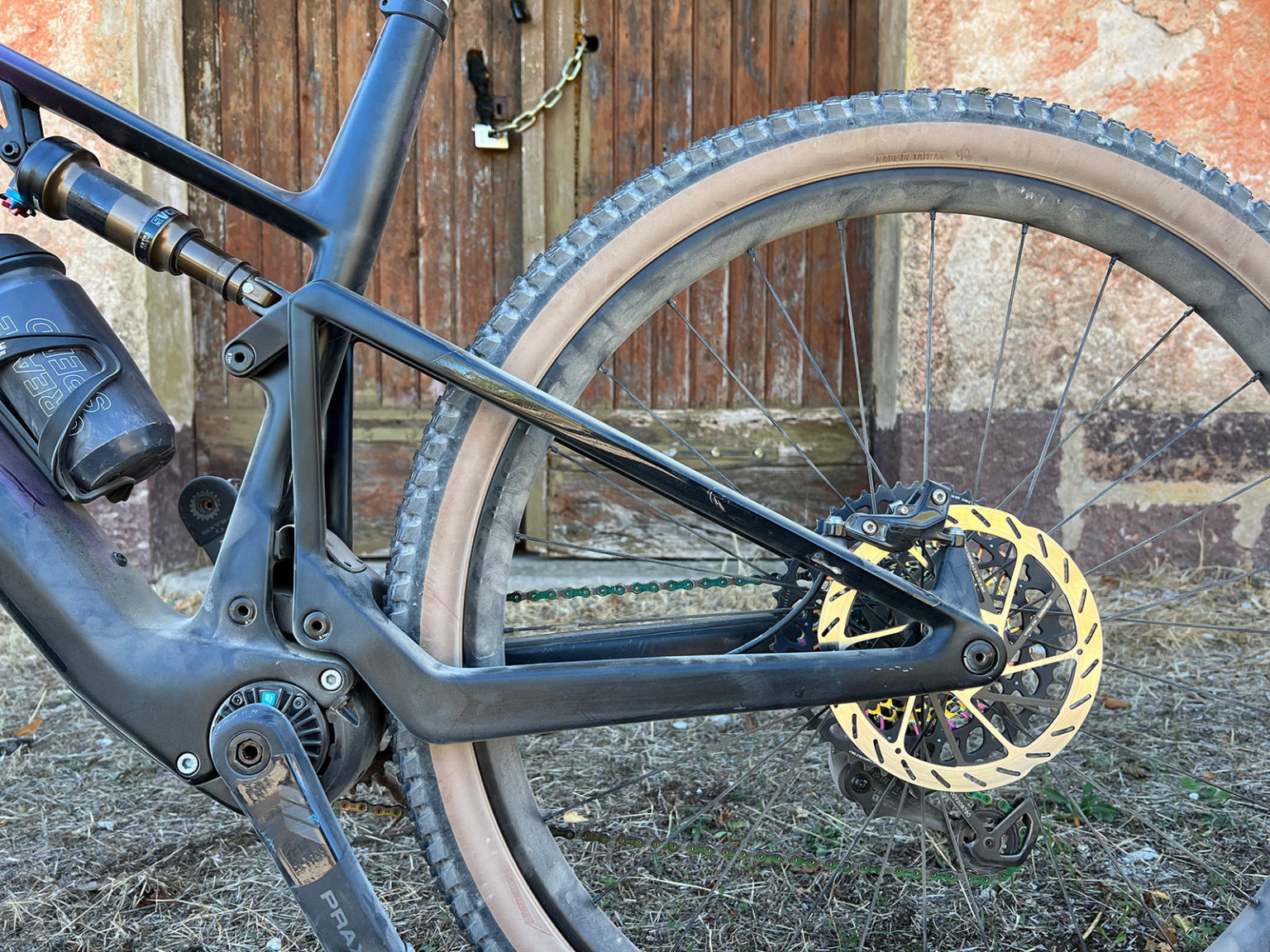 BMC Fourstroke AMP LT eMTB delivers whisper-quiet performance under 35 ...