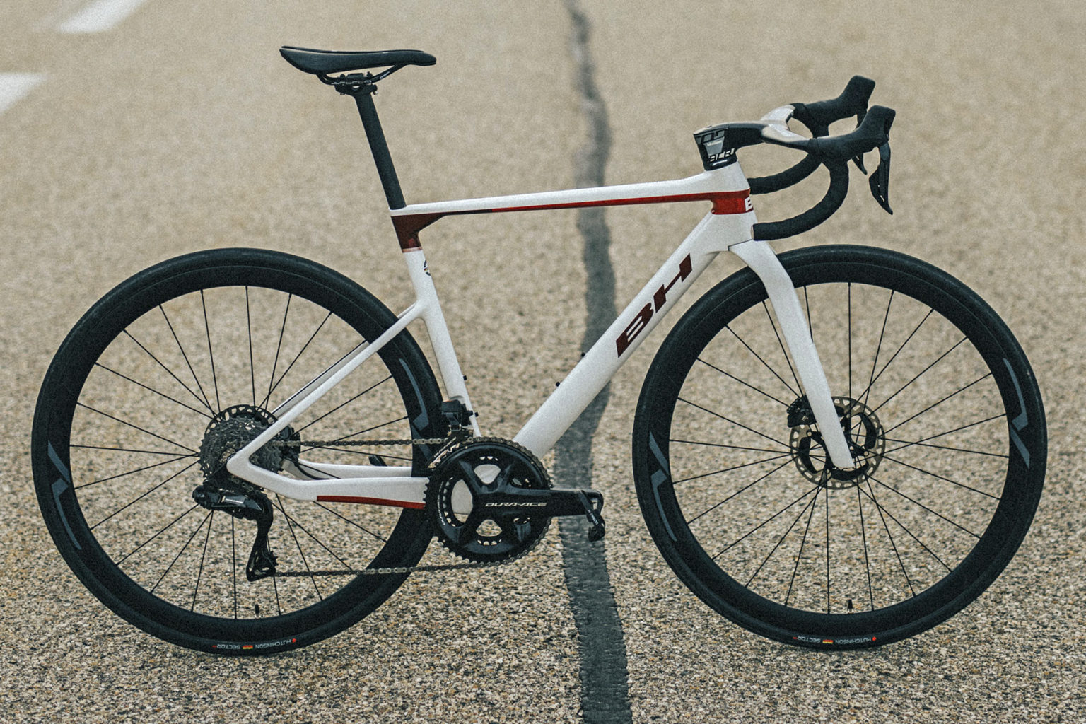 2023 BH Ultralight lightweight road bike goes aero - Bikerumor