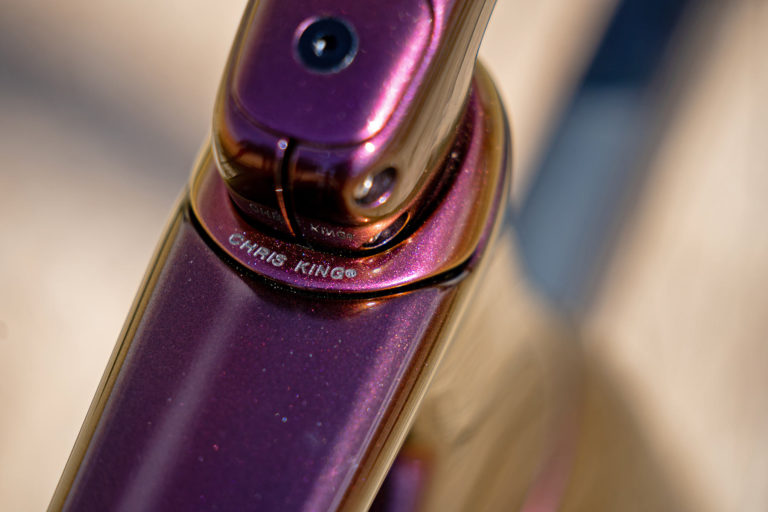 Chris King AeroSet Brings Fully Internal Cable Integration to Classic ...