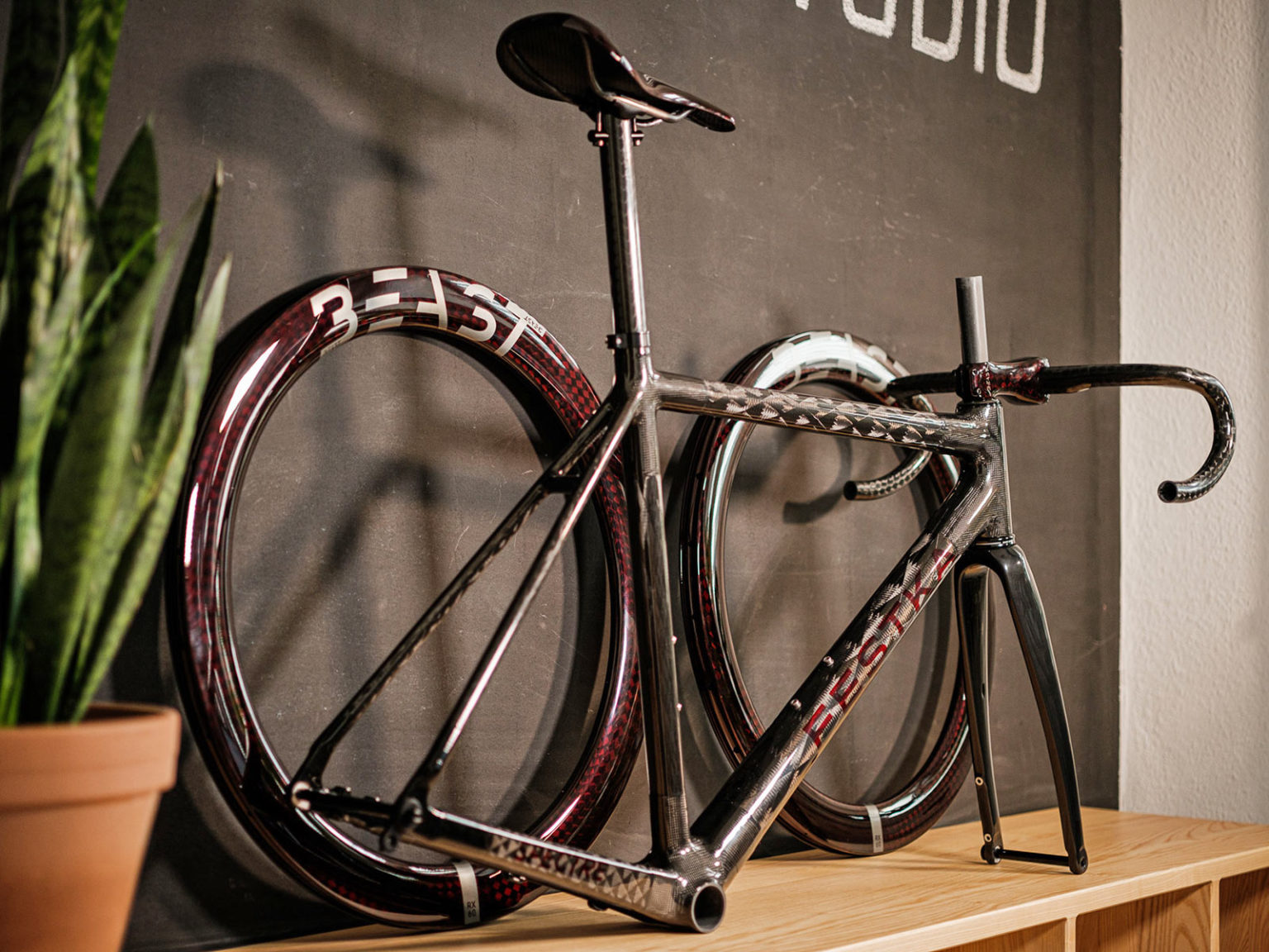 Festka's 5 Most Popular Custom Carbon Gravel & Road Bikes of 2022 ...