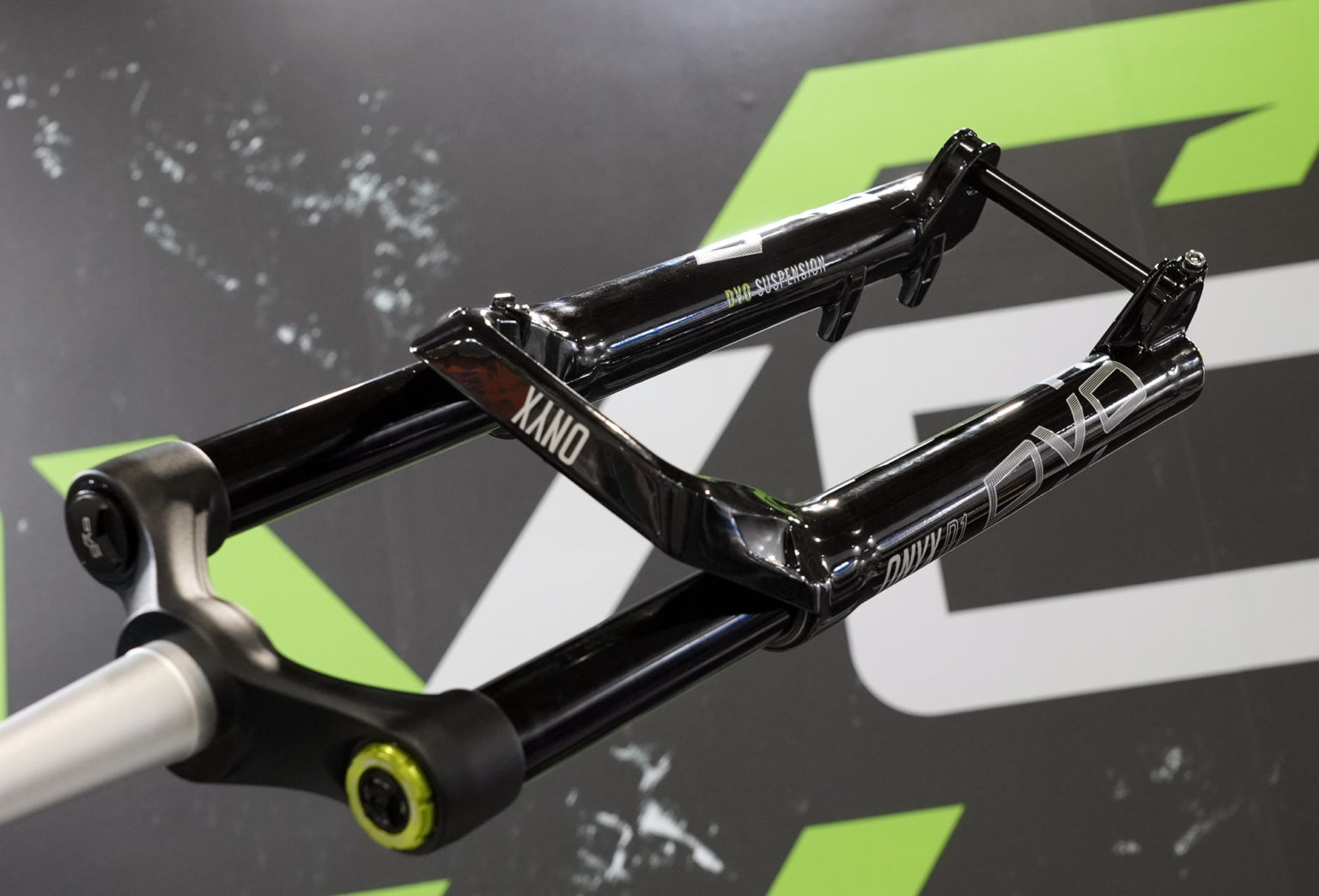 DVO Onyx 38 Enduro Fork Almost Ready; Garnet 2 Dropper Post Gets ...