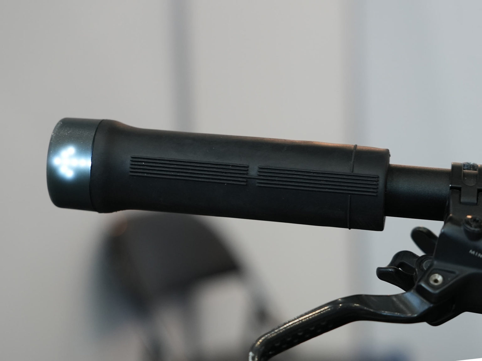 Taipei Show Tech Randoms: Cockpits & Components - Bikerumor