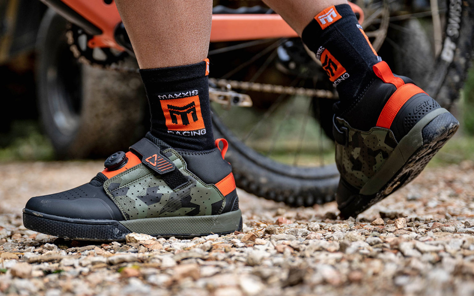 Leatt MTB Shoes Stick on New WaffleGrip Pro Rubber: HydrDri 7.0 & 3.0 Flat Pro Review - Bikerumor