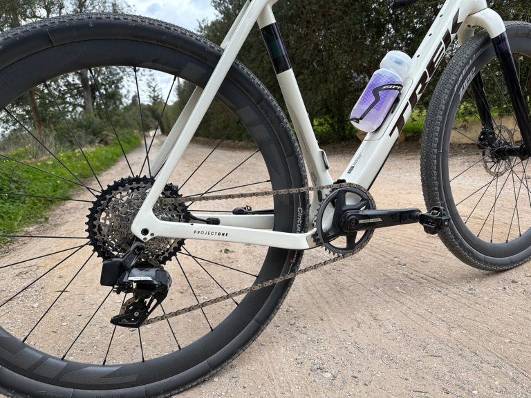 New SRAM Force AXS & XPLR Groups Updated, Now Even More Wireless ...