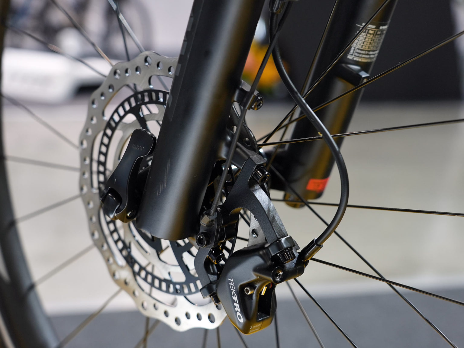 Tektro Becomes Bosch Antilock Brakes Partner for E-Bike Spec - Bikerumor