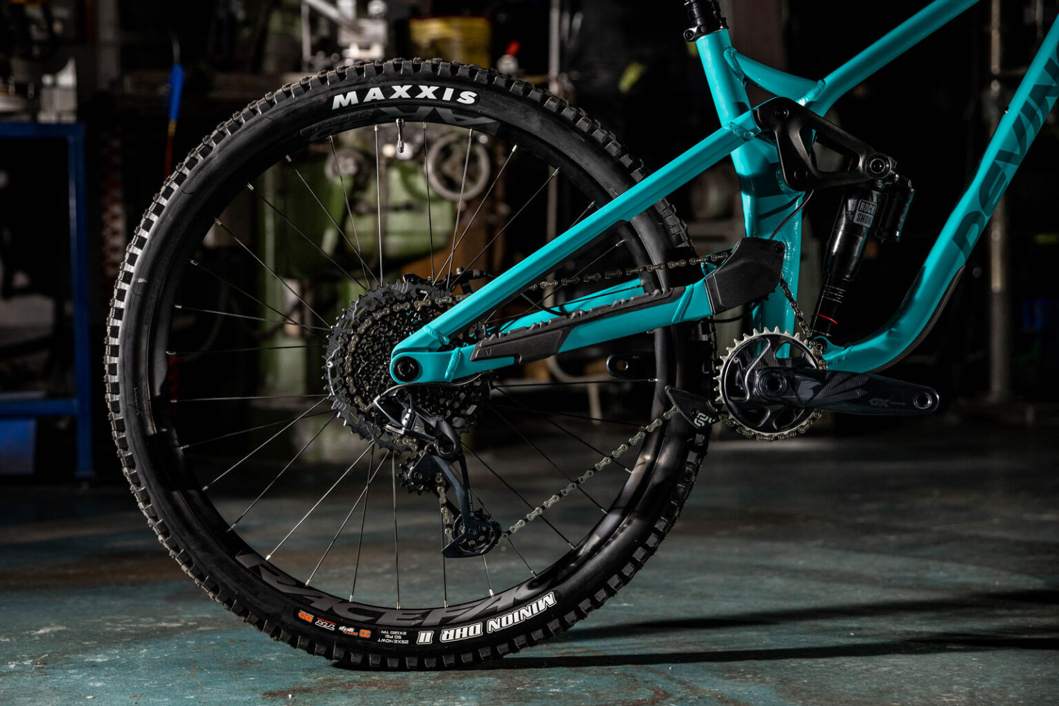 All-New Devinci Chainsaw is an Enduro & DH Capable Alloy High-Pivot MTB ...