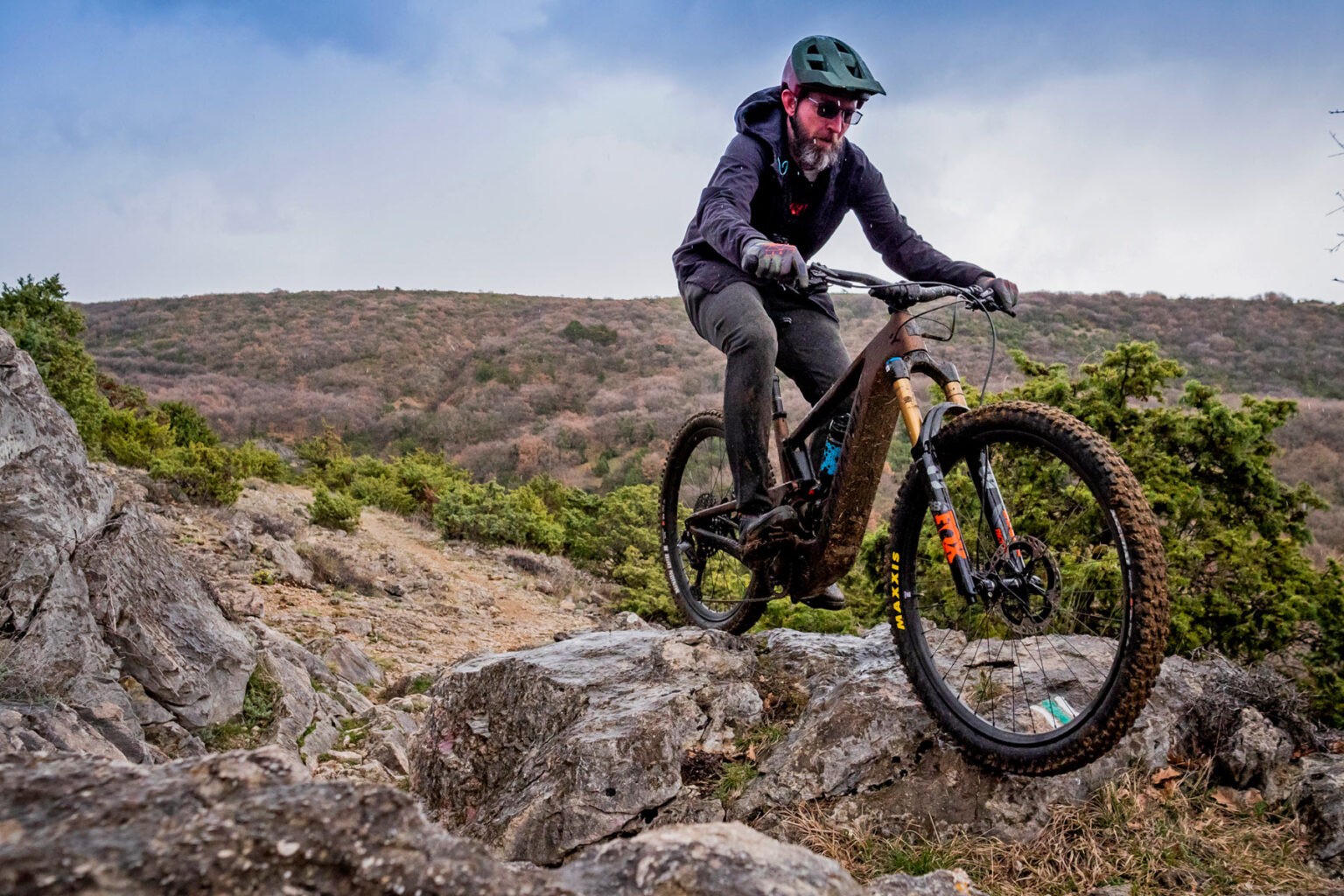 Shimano eMTB AutoShift & FreeShift Stuns, Powered by LinkGlide & XT Di2 ...