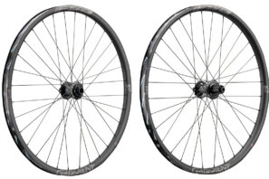 FSA Gradient Alloy i30 Wheels Are Ready to Drop In - Bikerumor