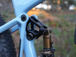 Pivot Mach 4SL gets faster, lighter & adds dual travel modes - Bikerumor