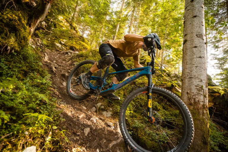 Deviate Highlander II Evolves as a 145mm High-Pivot Do-It-All - Bikerumor