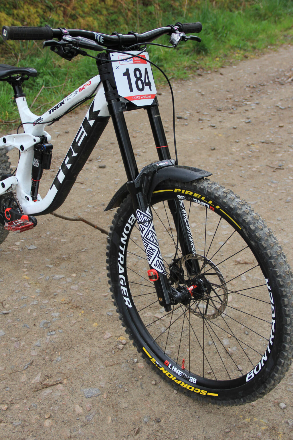 Pro Bike Check & Interview: Hattie Harnden's Trek Session Downhill Bike - Bikerumor
