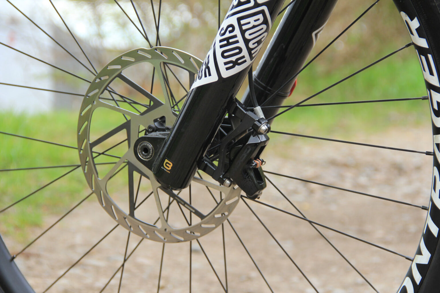 Pro Bike Check & Interview: Hattie Harnden's Trek Session Downhill Bike - Bikerumor