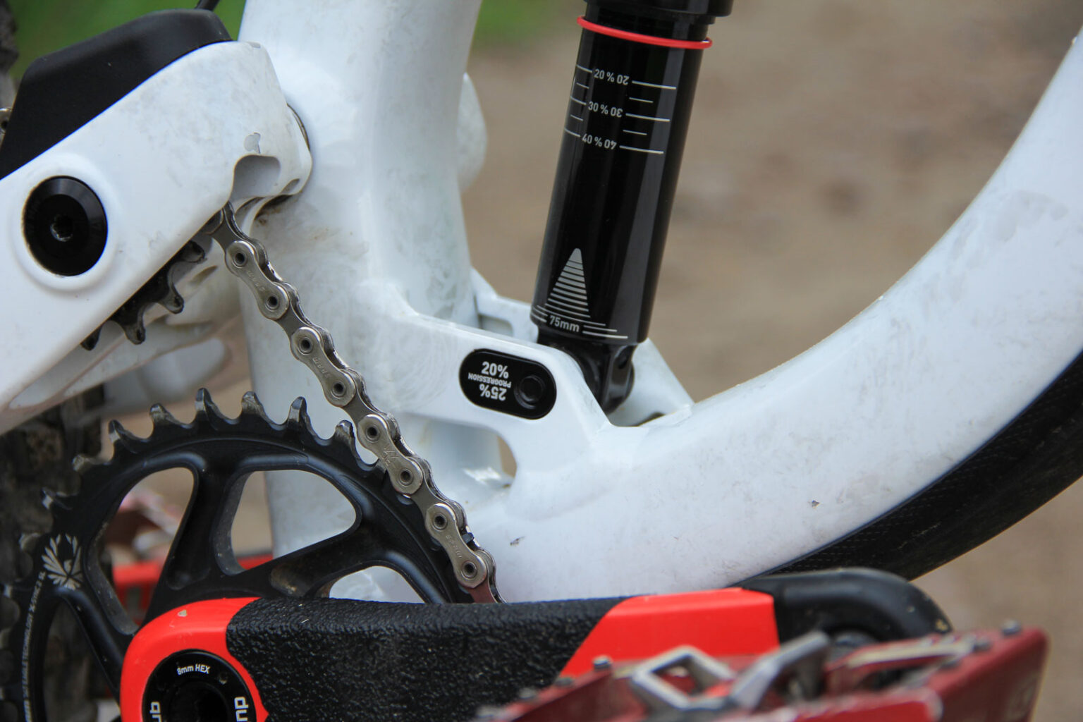 Pro Bike Check & Interview: Hattie Harnden's Trek Session Downhill Bike - Bikerumor