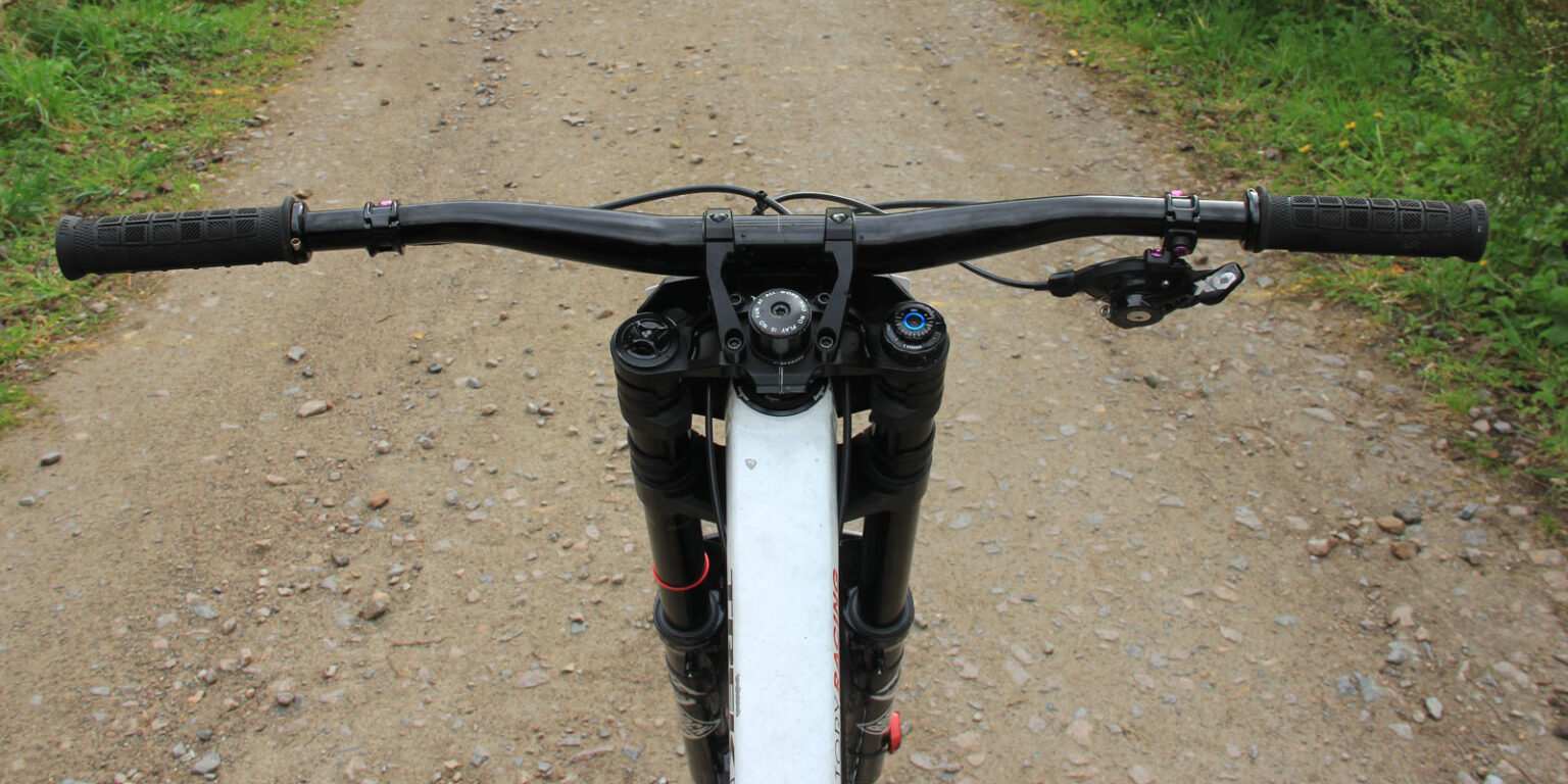 Pro Bike Check & Interview: Hattie Harnden's Trek Session Downhill Bike - Bikerumor