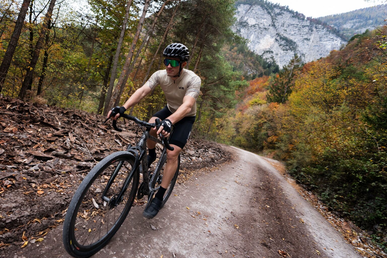 KS Suspension delves into gravel with bars, forks, stems, and droppers ...