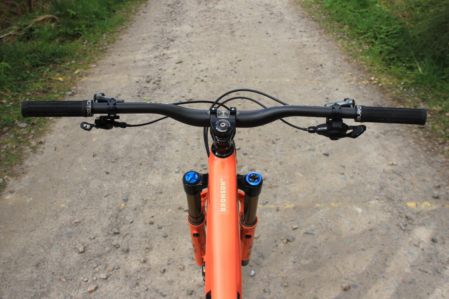 Interview & Pro Bike Check: Nina Hoffmann and her Santa Cruz Bronson ...